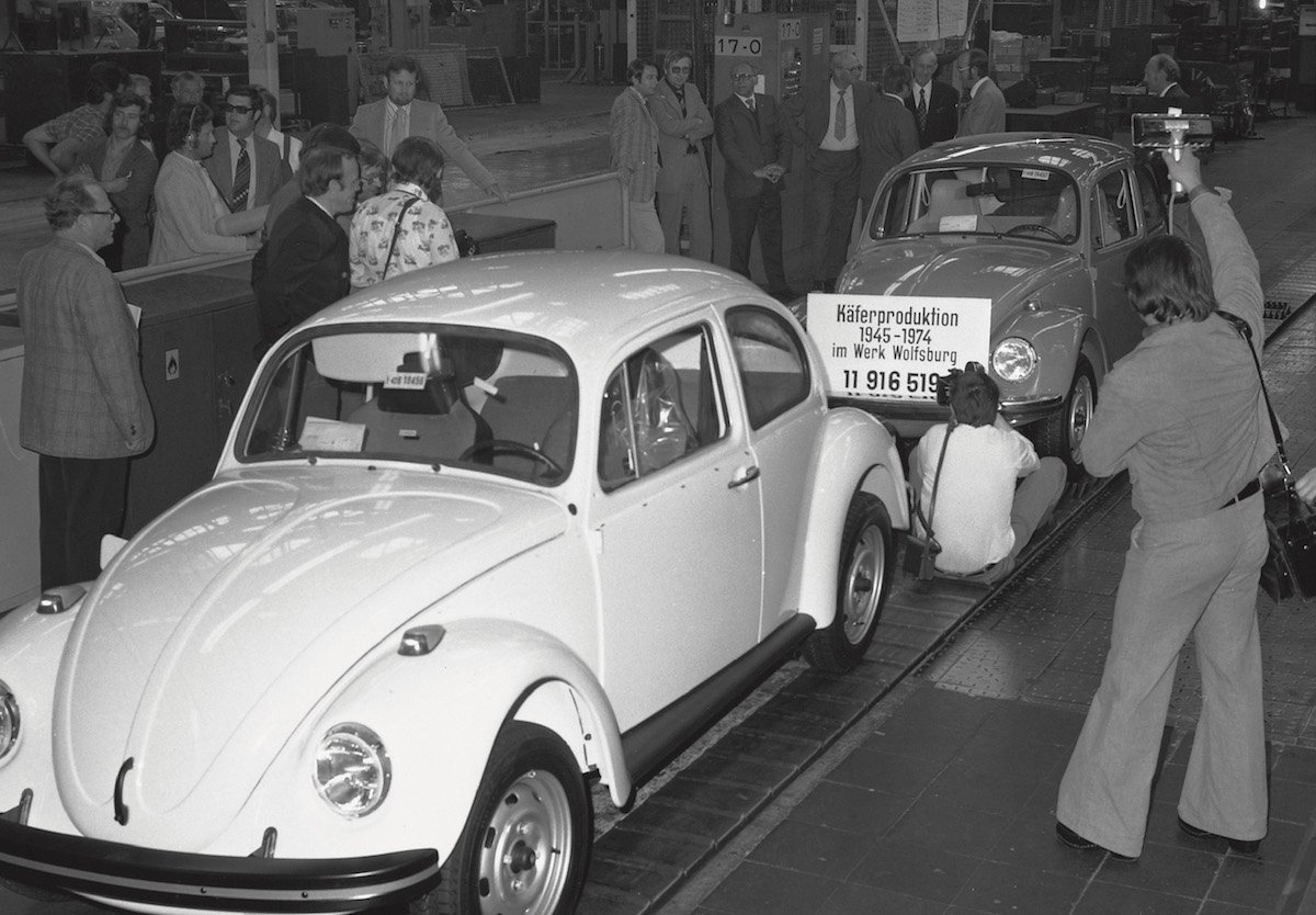 The End of an Era: The Last European Volkswagen Beetle Leaves a Legacy